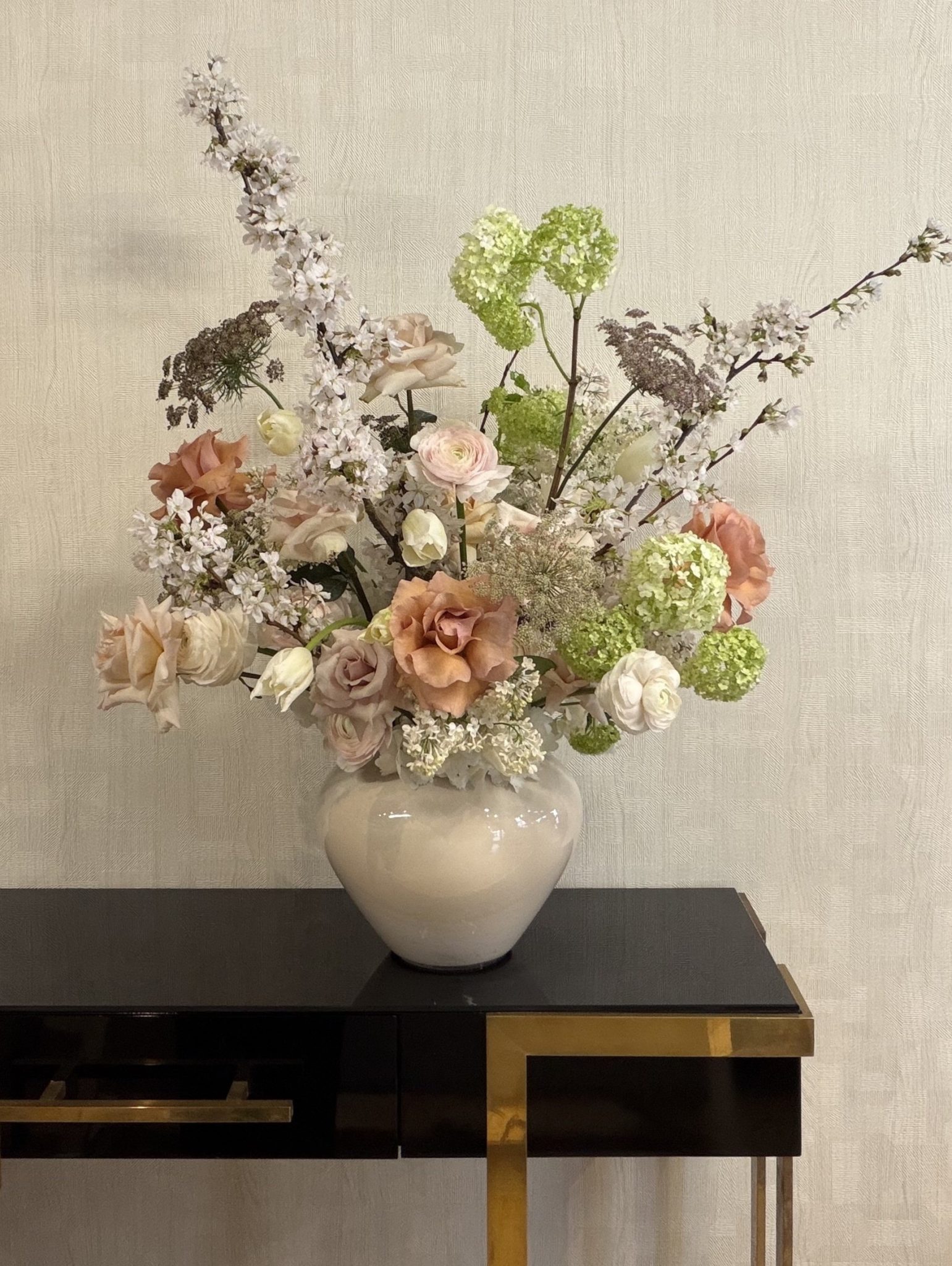 Absolute Flowers & Home
